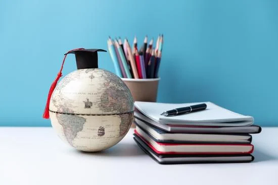 Avoid Study Abroad Application Mistakes: 2025 Guide - Tachnat